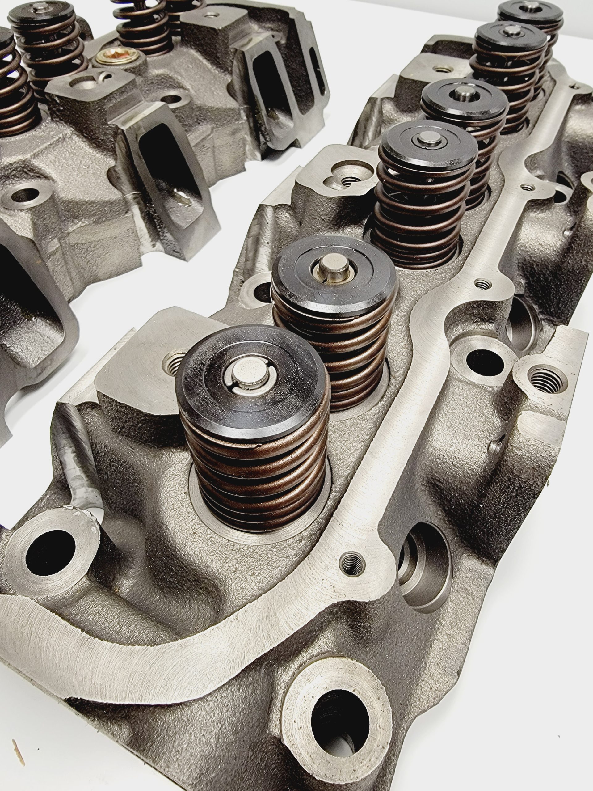 4.0L Ford OHV New Cylinder Heads