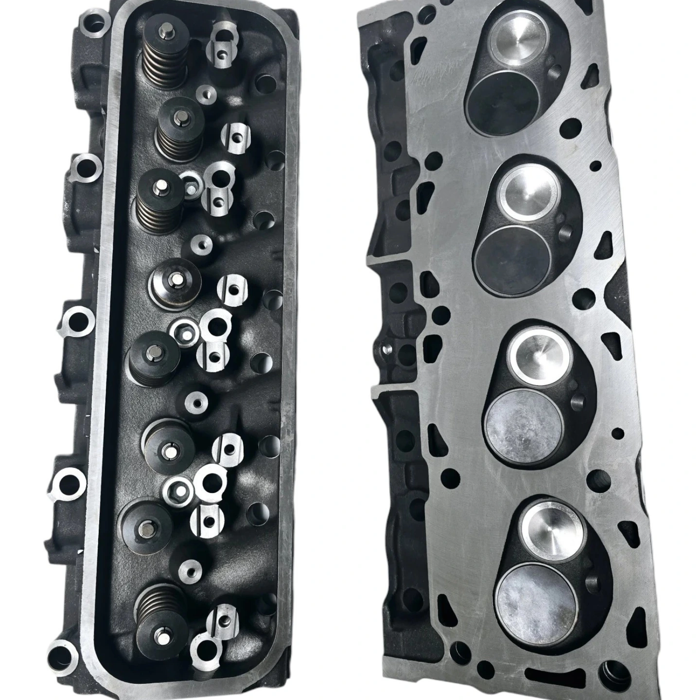 New Pair of Ford 460 Cylinder Head In Stock