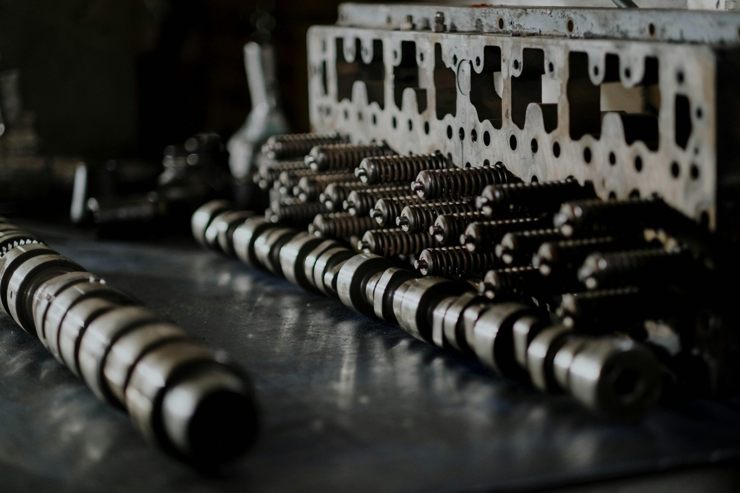 Top 5 Causes of Cylinder Head Failure (and How to Prevent Them) - Heavy ...